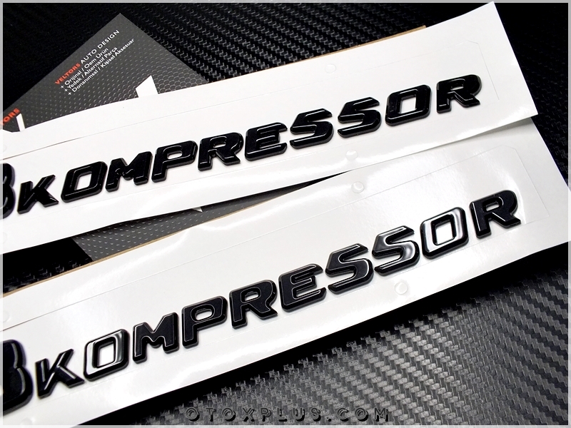 Mercedes Black / Siyah V8 Kompressor Yan Logo Amblem Seti